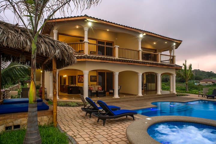 Elija Twilight Tide Villa Si No Espera Nada Más Que Lo Mejor De Sus Vacaciones - Montanita
