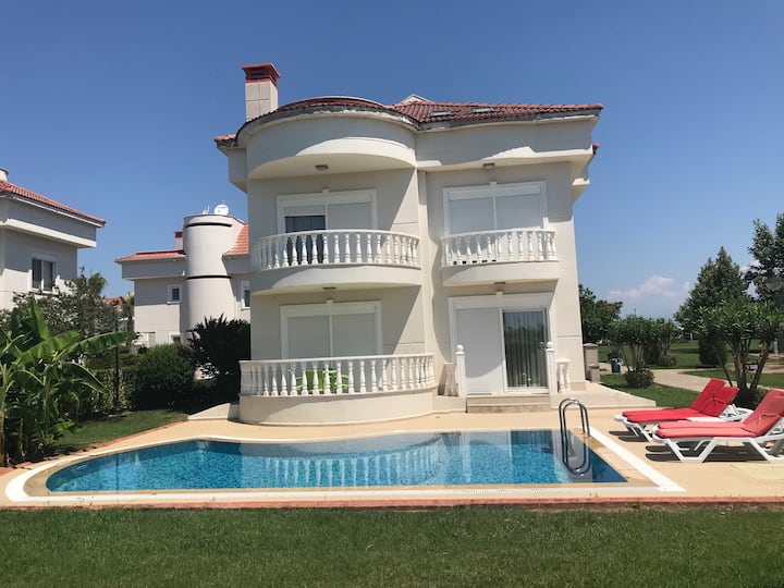 Bluehomes Villas (ÖRin) - Kundu