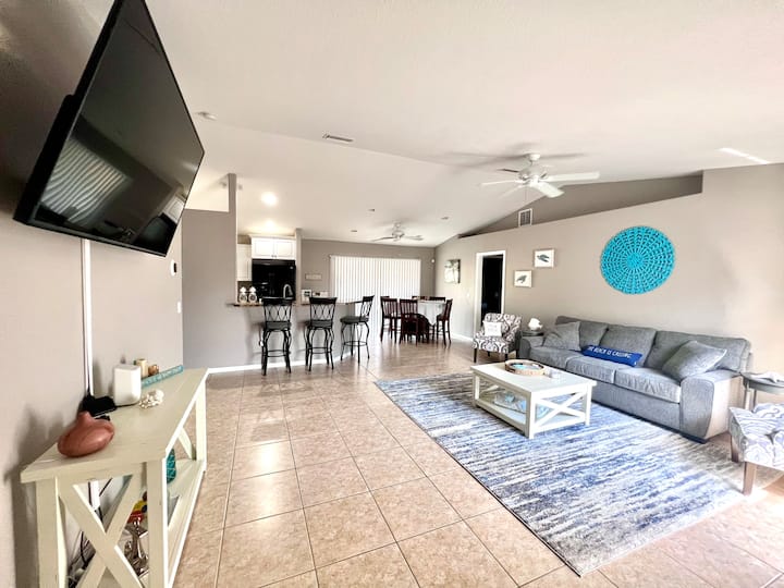 Family Friendly Vacation Home In Sunny Florida - Englewood, FL