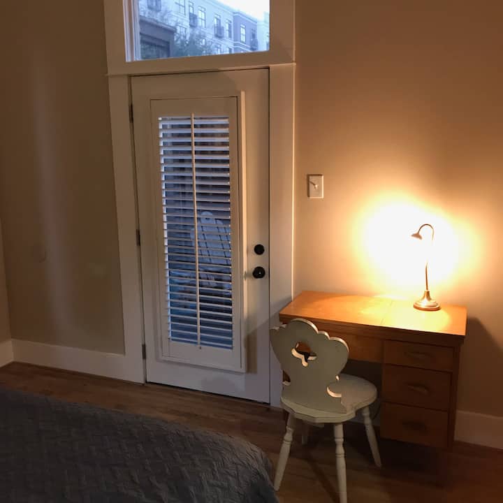 The Olga. Oak Lawn With Large Private Courtyard - Uptown - Dallas