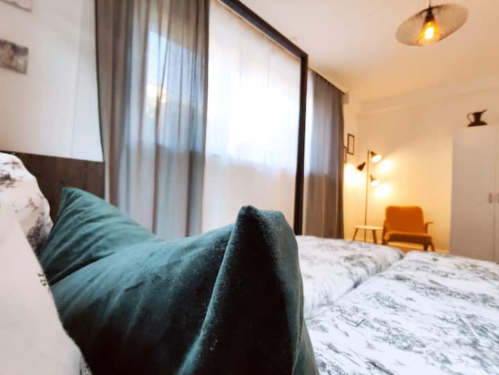 3-zimmer-appartement Gredelhaus In Hannover - Hanovre