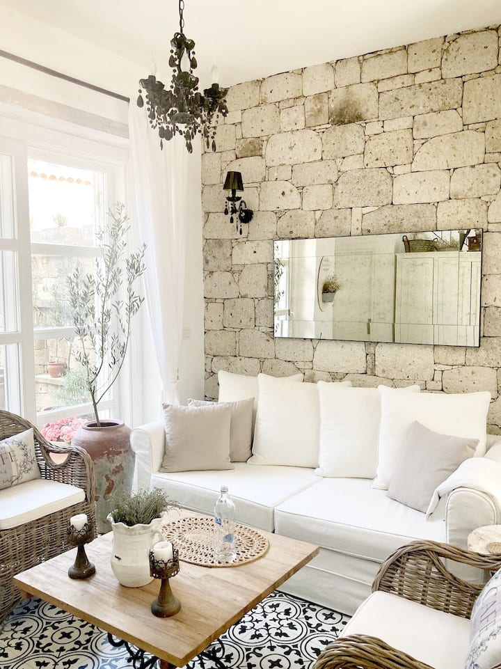 Hacimemis French Provincial Style Stone Villa - Çeşme