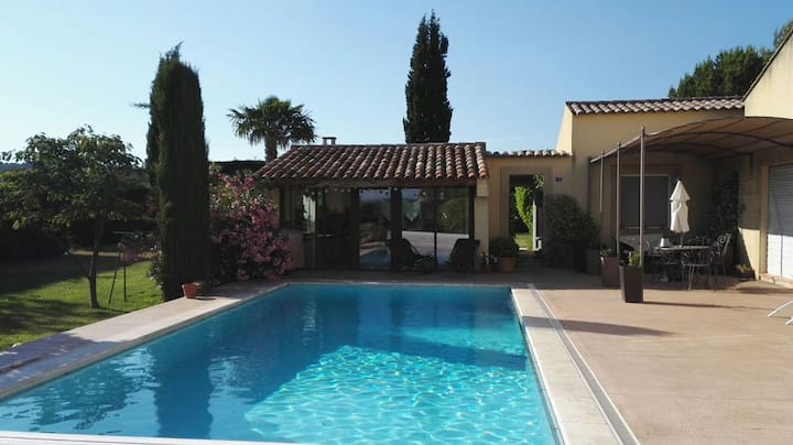 Villa Avec Piscine Au Pied Du Luberon - Pertuis