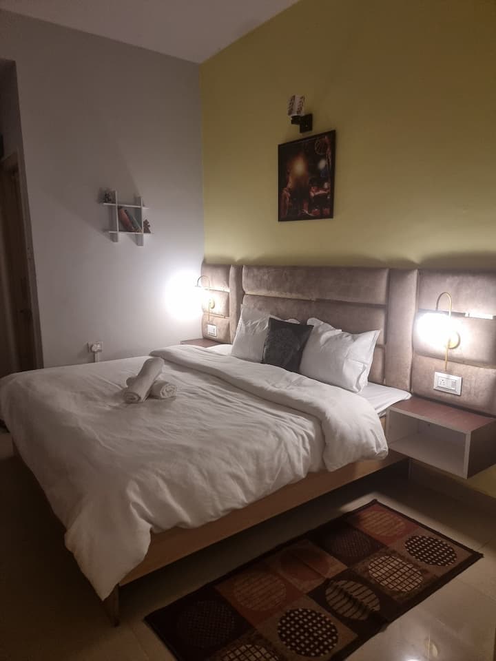 3. Ideal Luxury Stay A.c (1bhk) 500 Sq Feet. - Varanasi