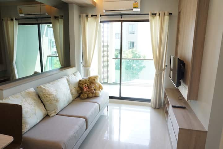 Chaam Low-rise Resort Condo 10meters To The Beach - Cha-am
