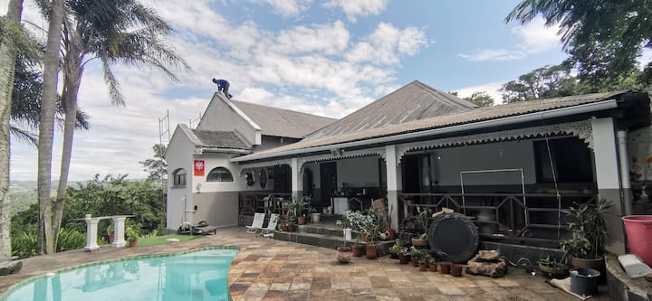 Immerse In Nature In This Big Colonial Home - Port Shepstone