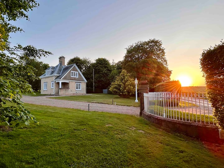 Secluded Cottage Near The Yorkshire Wolds Way - Beverley