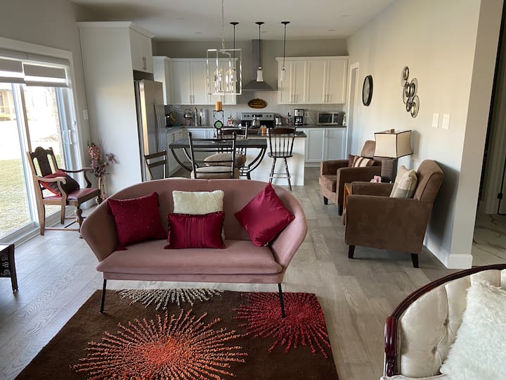 Private Bedroom In New Executive Neighbourhood - St. Thomas