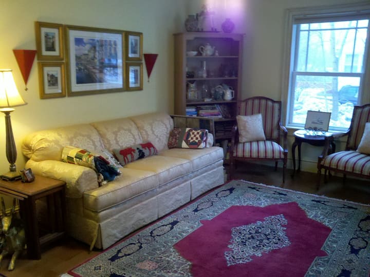 Upstairs Of Cape 2 Rooms Near Horse Show - Stratton Mountain