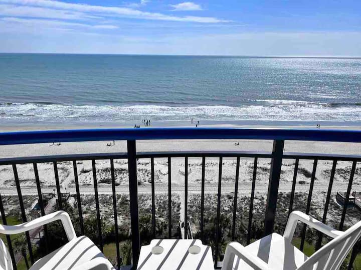Oceanfront Getaway Boardwalk W/king Bed! - Myrtle Beach, SC