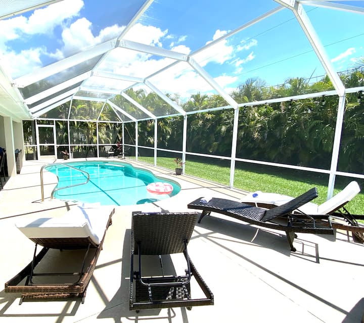 Twin Palms Villa - Private Pool Home - Cape Coral, FL