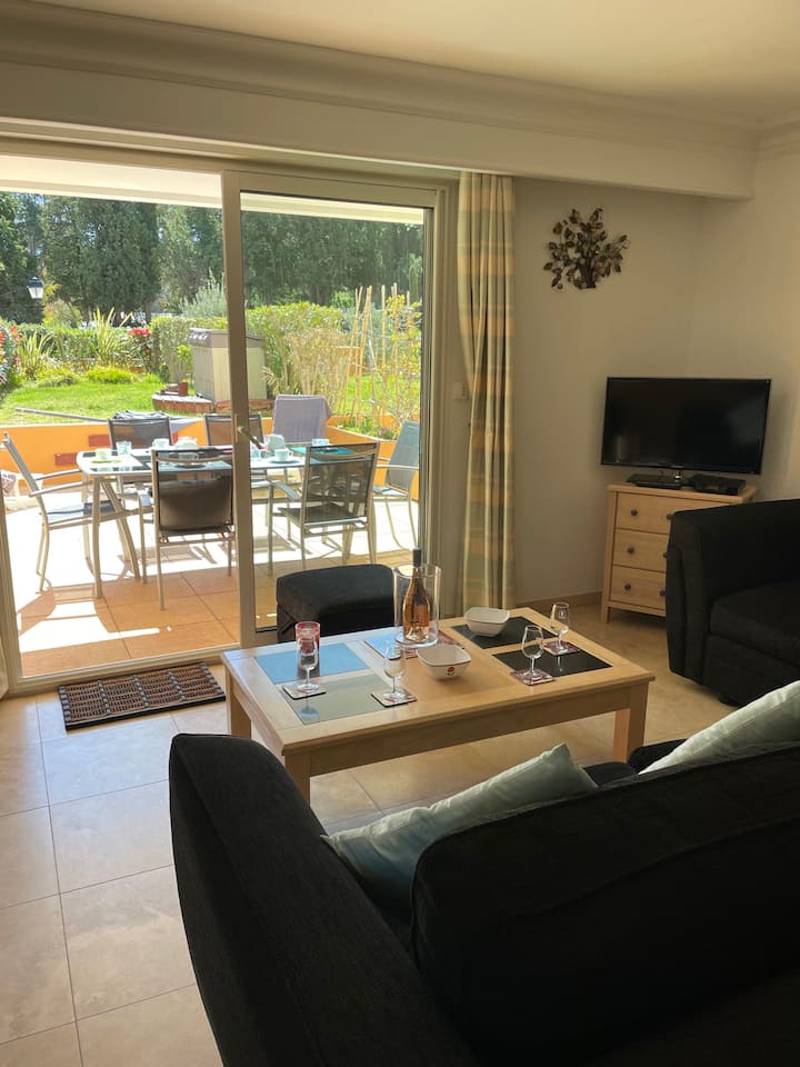 T3 Dans Résidence Avec Piscine Domaine De La Baie - Cavalaire-sur-Mer