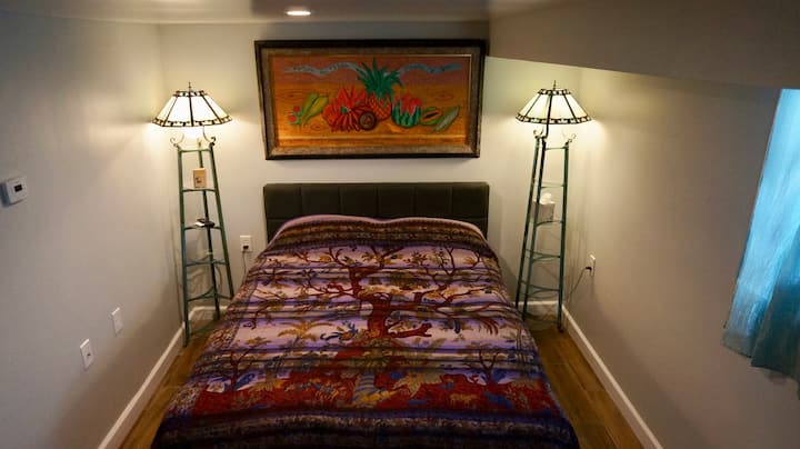 Quaint Get-a-way By The Sea - Long Beach, NY