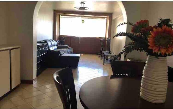 2 Bedroom Apt, Ac, Water And Internet - Caracas