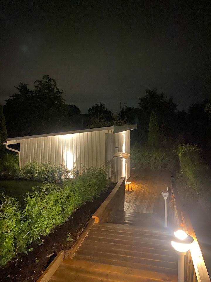 Välutrustad Minihus Med Tillgång Till Parkering - Vallentuna