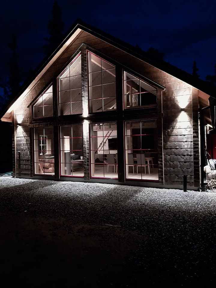 Stor Fjällstuga I Funäsdalen
12 Bäddar, Nybyggd - Sweden