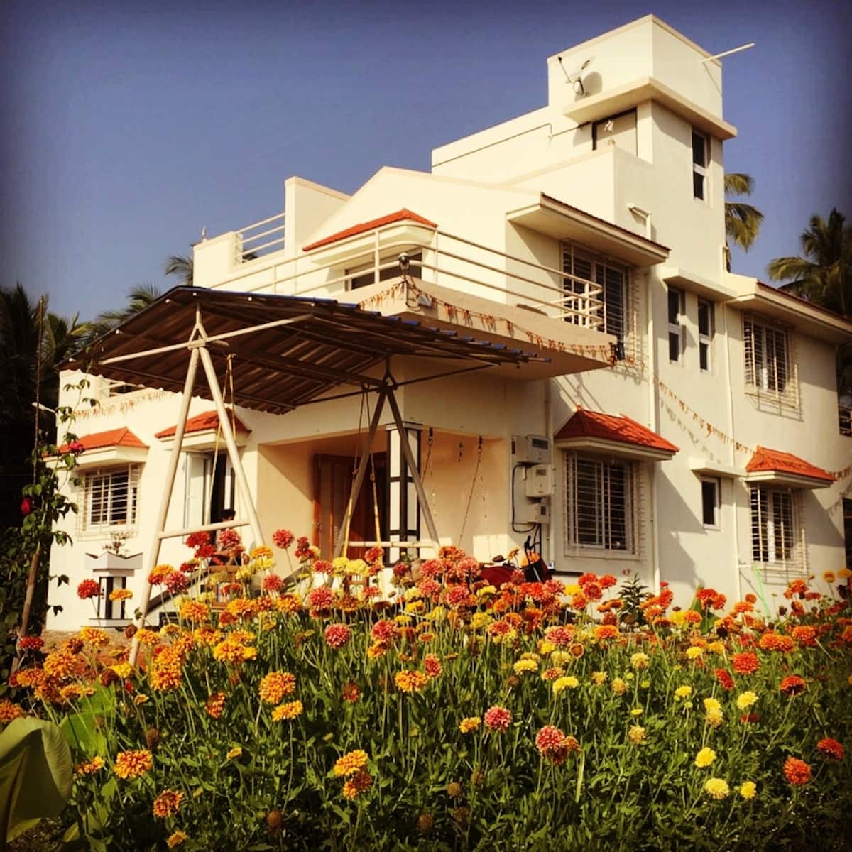 Daman Villa Holiday Rentals - Dadra and Nagar Haveli and Daman and Diu ...