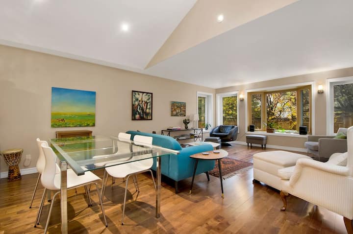 Stylish East Downtown House With Easy River Access - Ottawa