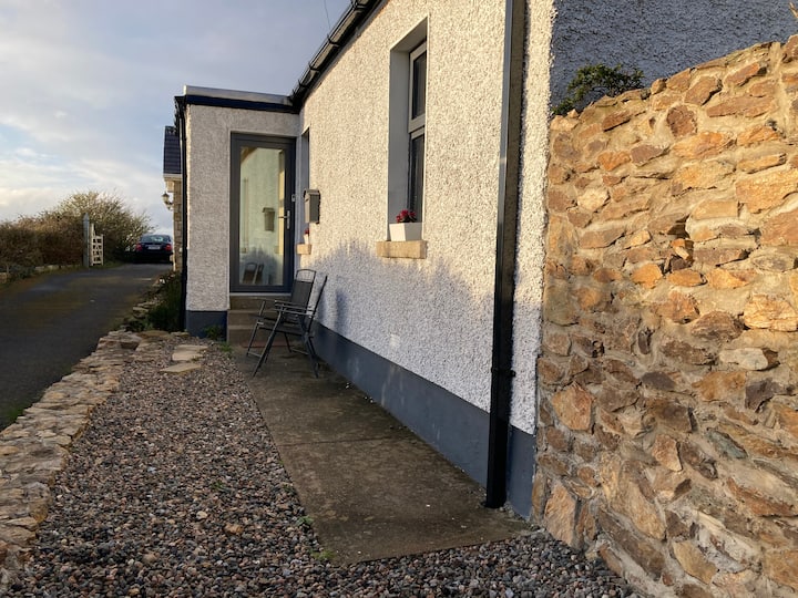 Cottage In Howth, Dublin Steps From The Cliff Path - Dublin