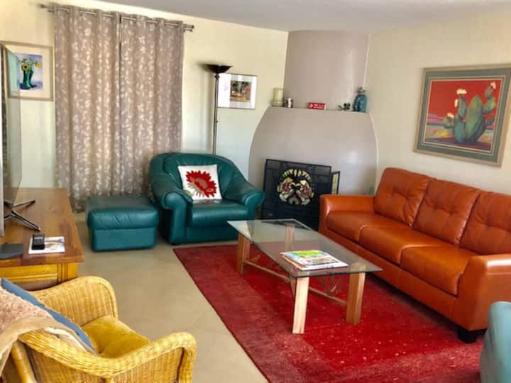 Tucson Quail Home - Tucson, AZ