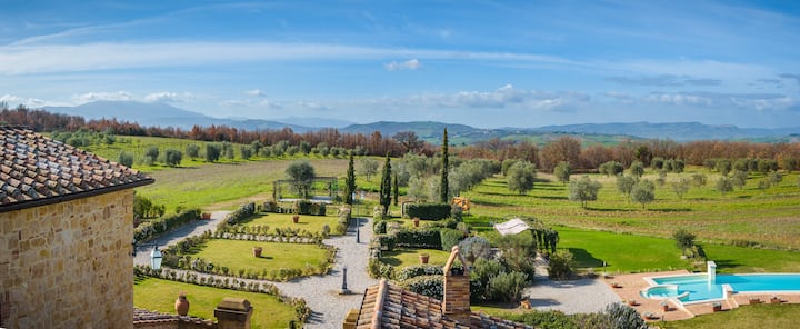 Macchione Farm House Evo Oil And Wine Production - Pienza
