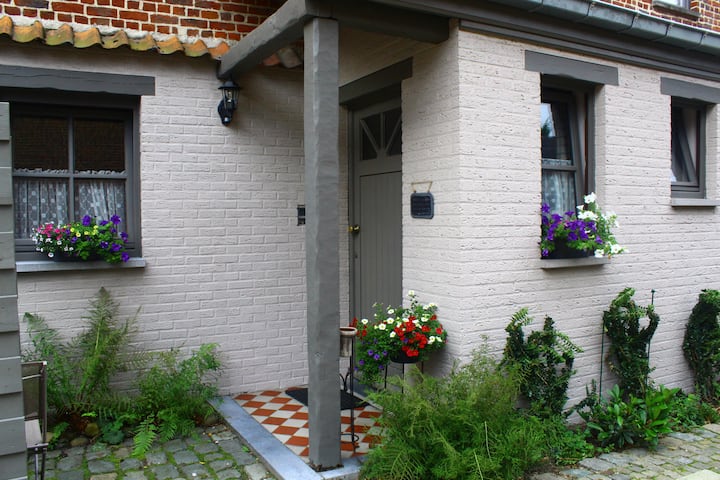 Charta Studio, Tussen Brussel En Leuven - Vlaams-Brabant