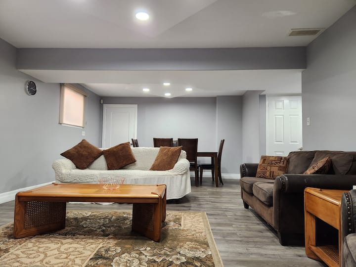 Modern 2br W/3 Gueen Beds Private|near Uow&bridge - Windsor