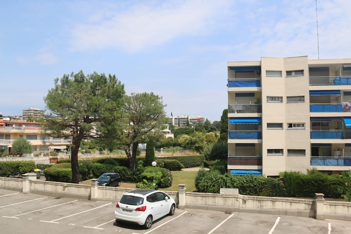 Beau 2p Parking Idéal Au Centre De La Côte D'azur - Cagnes-sur-Mer