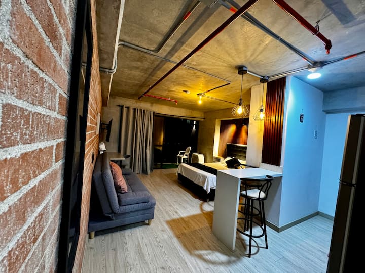 Industrial Loft Modern With Ac Close Down Town - Medellín