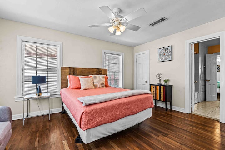 Tcu "Cozy" Retreat - Fort Worth