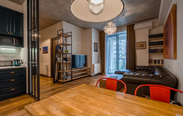 Vake Designer Loft With Balcony & Comfort - Tbilisi