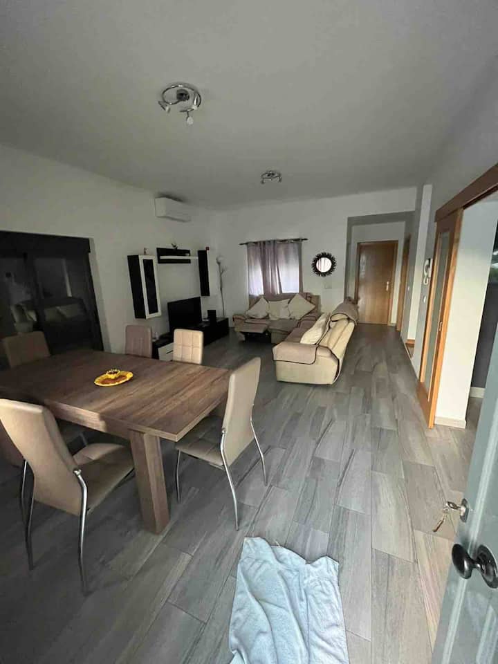 Spacious House 3 Rooms - Moita
