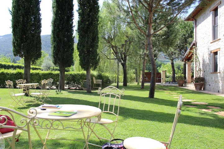 Casale Con Piscina E Idromassaggio:"casa Vaniglia" - Leonessa