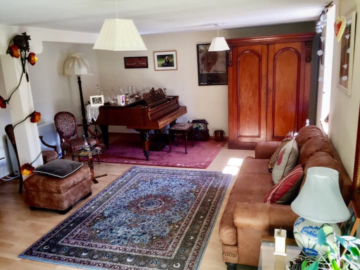 Spacious Bedroom In The Heart Of Leith - Edinburgh