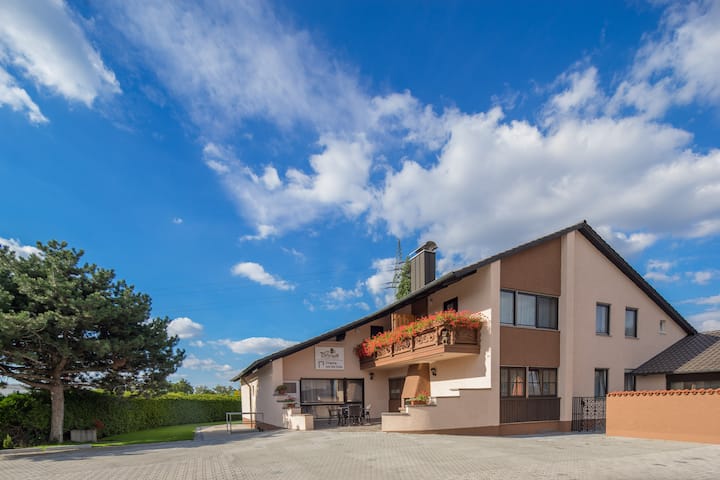 Hotel Bettstadl In Ergolding Bei Landshut - Landshut
