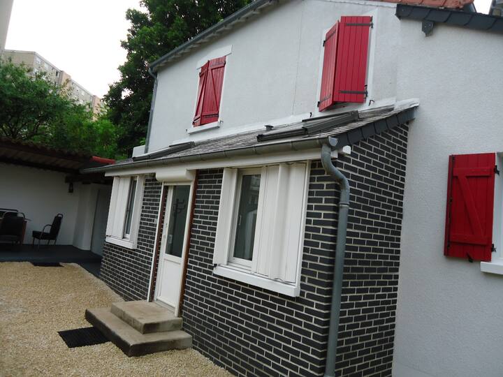 Maison De Ville Dans Quartier Calme - Nevers