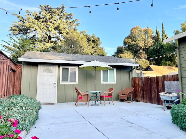 Large New Modern Guest House + Laundry + Garden - San José