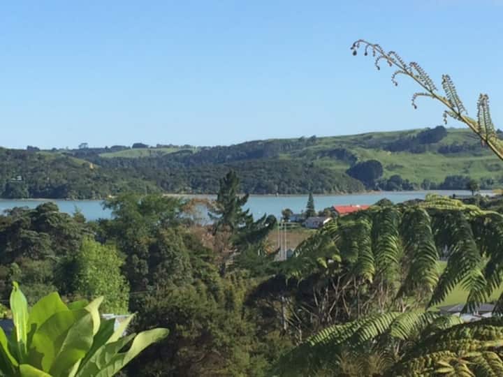 Raglan Holiday Rentals & Homes - Waikato, New Zealand | Airbnb