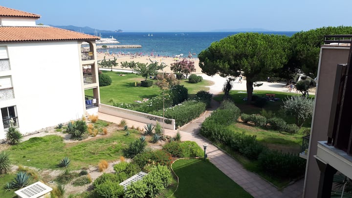 Pieds Dans L'eau à La Londe Les Maures - La Londe-les-Maures