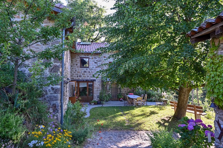 Chambre Avec Vue - La Forêt Du Puy - Valeurs Parc - Saint-Agrève
