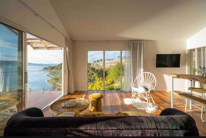 Tassie Wild: Waterfront Retreat 16km Cbd/airport - 