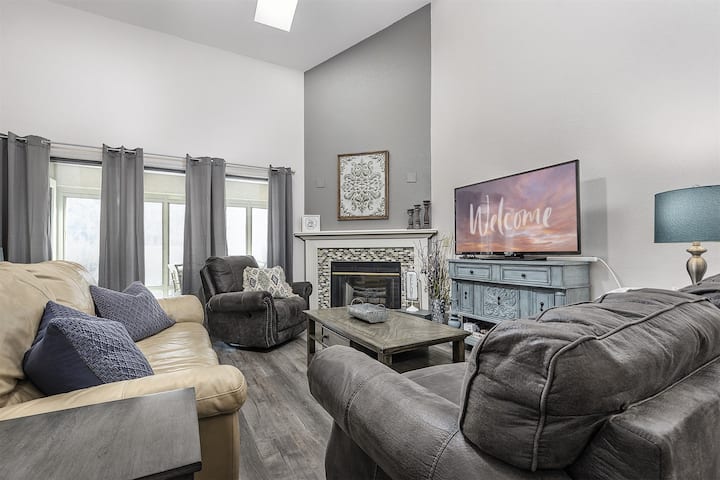 Pointe Royale, Indoor Pool, Fly Fishing - Branson, MO