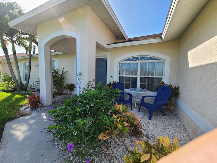 Work Or Family Group Trip! Central & 1mi To Gulf - Naples, FL