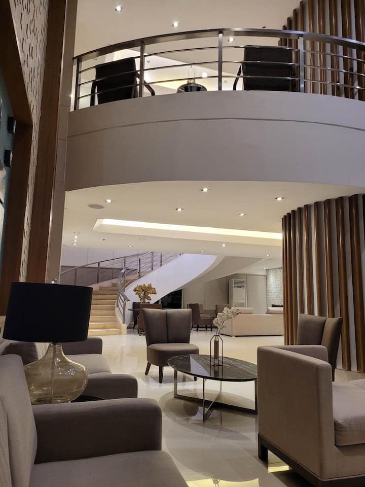 Maryann @Breeze Lower Penthouse - Pasay