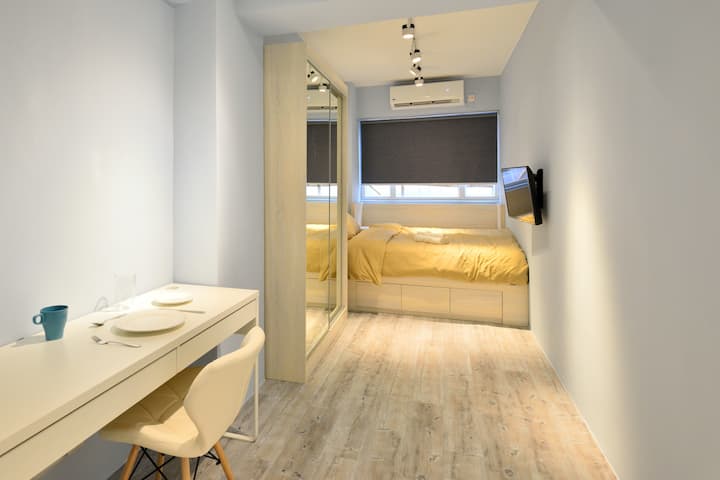 Mercer Luxury Studio *5a - Hong Kong