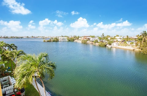 Big Coppitt Key Vacation Rentals & Homes - Florida, United States | Airbnb