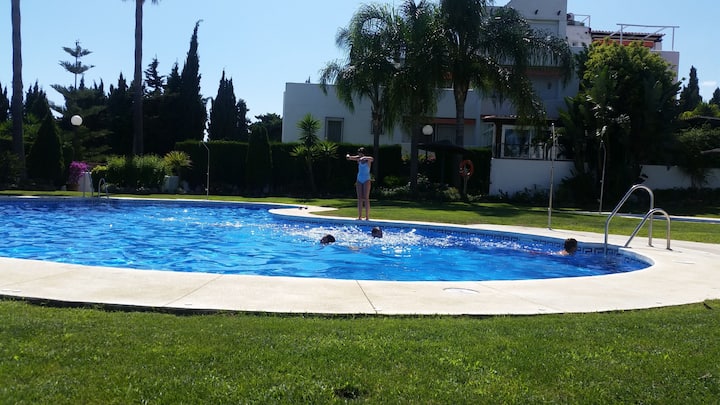 Piscina Y Relax Marbella Precio Especial Familias - Marbella