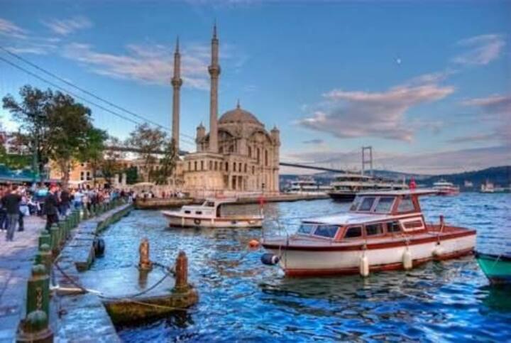 Galatasaray Islet : locations de vacances et logements - İstanbul ...