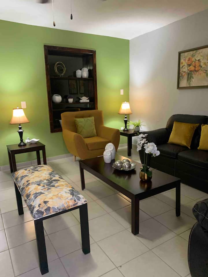 Casa Damy A Media Cuadra De Cerveceria Pacifico - Mazatlán