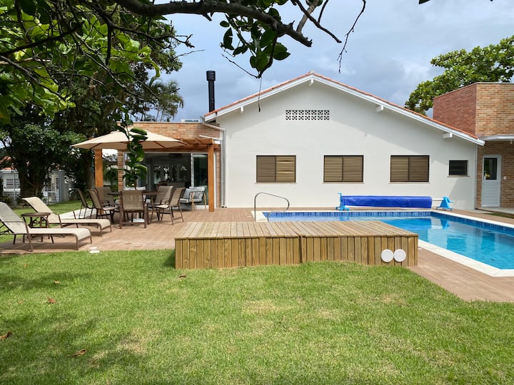 Casa Bairro Ferraz, Arborizada A 600 Mt Da Praia - Garopaba